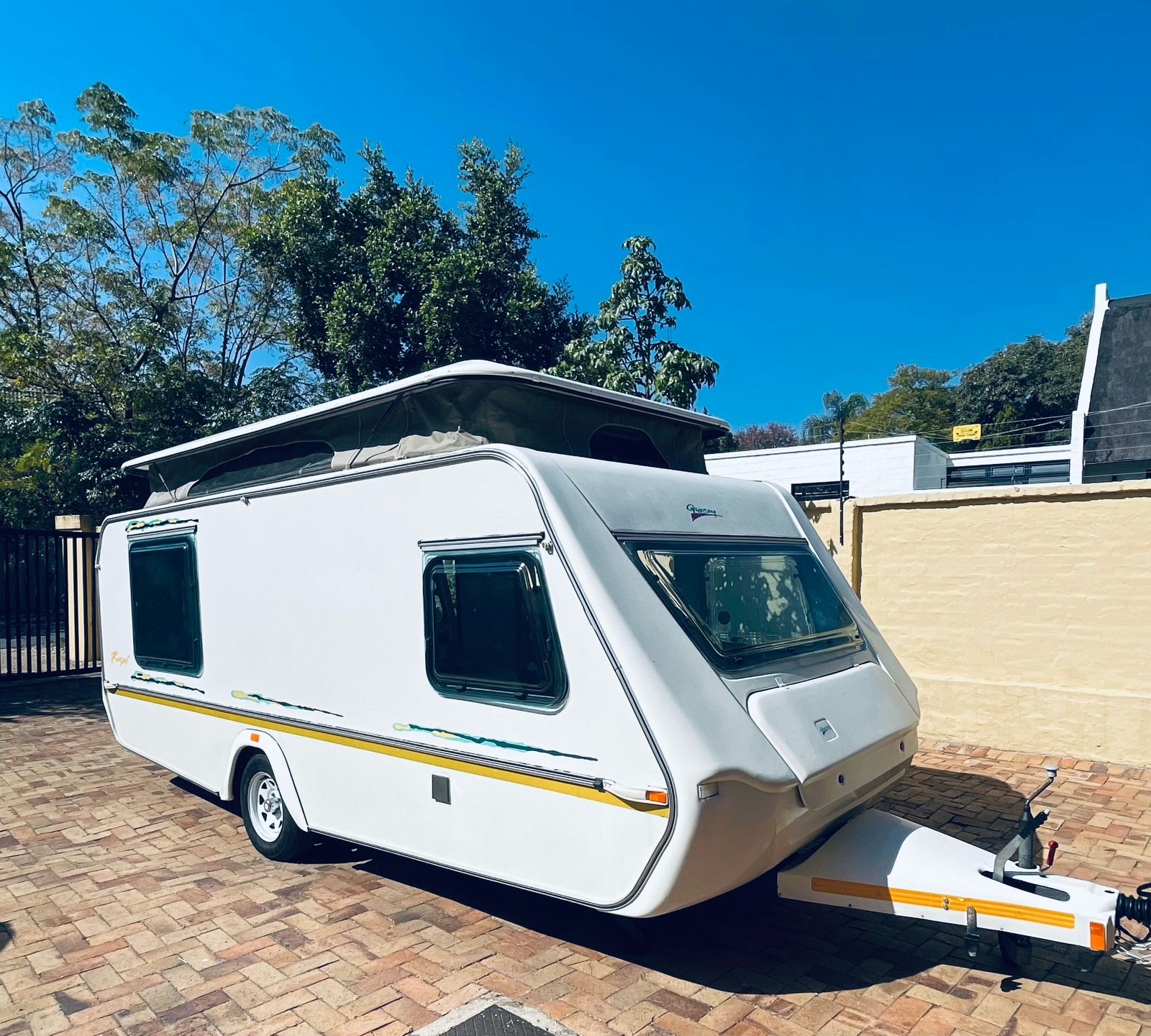 Caravan Hire Johannesburg: Gypsey Regal | Kampi.co.za