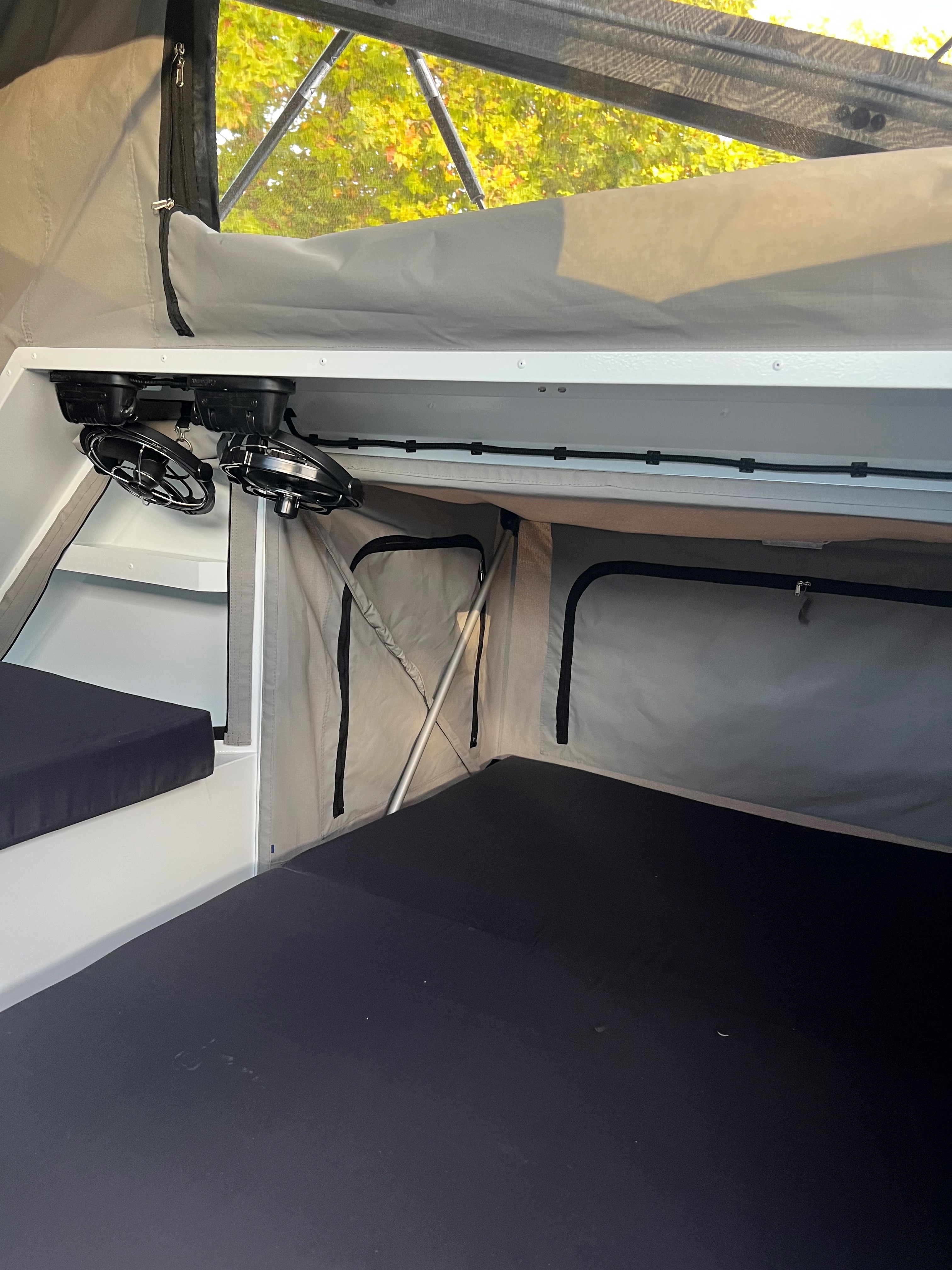 Caravan Hire Cape Town: Bushlapa Miskruier | Kampi.co.za